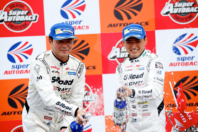 Motoyama and Chiyo score second in dramatic Sugo Super GT race