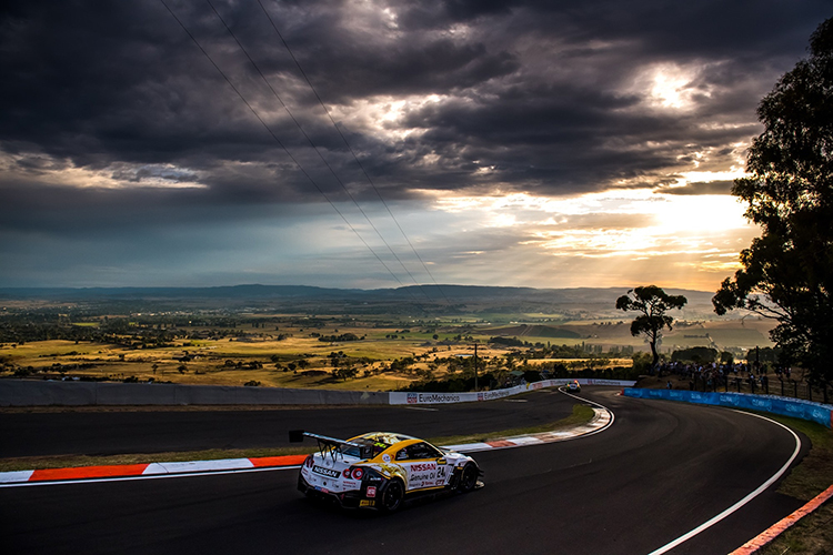 Eighth place a reward after tough day for Nissan at Mount Panorama
